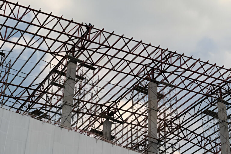 Columnas en Construcción: Clasificación por Forma y Material